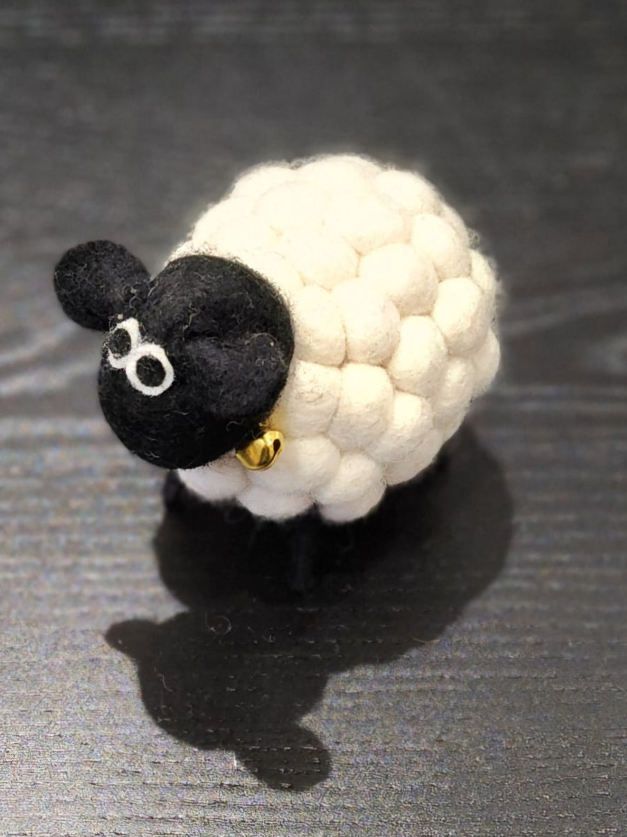 Sue Felt Wool Sheep - White – Masato Jones